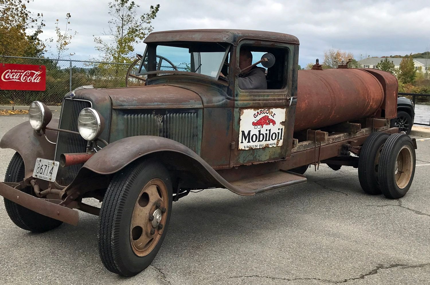 1934 Ford Model BB 1-1/2 ton Tanker Trucks